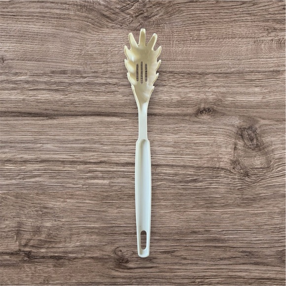 Ekco | Kitchen | Vintage Ekco Nylon Plastic Almond Beige Slotted ...